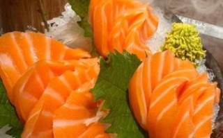 日本料理怎么做好吃_日式刺身如何切薄片