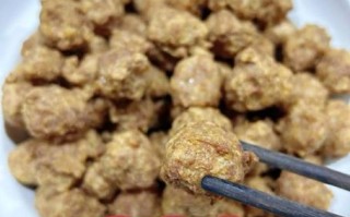 丸子怎么炸_炸丸子不碎不散的秘诀