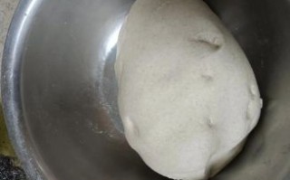 馒头配方比例_一斤面粉放多少水