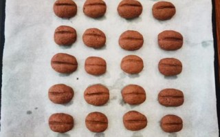 小饼干的做法_新手怎么做小饼干不翻车