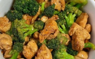 鸡胸肉炒什么最好吃_鸡胸肉炒什么菜最嫩