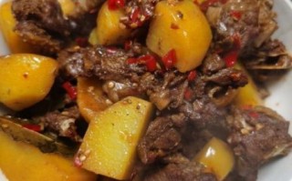 鸭子炖土豆的家常做法_鸭子炖土豆怎么做好吃