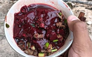 晚上吃猪血的危害_晚上吃猪血会胖吗