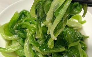 爆炒小青菜怎么做_炒青菜不黄不老的秘诀