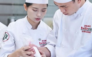 烘焙师和裱花师哪个好_哪个更适合初学者