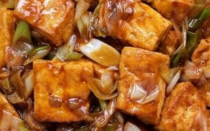 烧豆腐怎么做好吃_家常烧豆腐的做法步骤