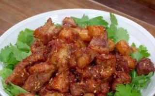 孜然羊肉怎么做最好吃窍门_孜然羊肉去膻味技巧