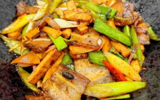 香干回锅肉家常做法_香干回锅肉怎么做才好吃