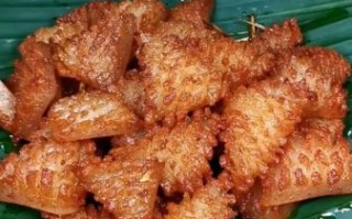 炸猪皮怎么做好吃_炸猪皮热量高吗