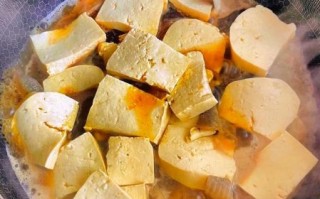 老板鱼学名是什么_老板鱼是鳐鱼吗