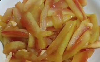西瓜皮怎么炒好吃_西瓜皮炒什么最下饭