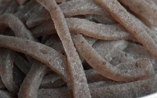 魔芋是什么东西做成的_魔芋原料有哪些