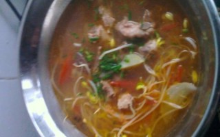 贵州酸汤排骨怎么做_正宗酸汤排骨做法