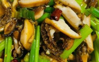鲍鱼配什么菜炒好吃_鲍鱼炒什么菜最香