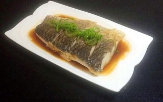 清蒸草鱼怎么做才鲜嫩_清蒸草鱼最正宗的做法