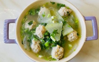 冬瓜粉丝丸子汤怎么做_冬瓜丸子汤粉丝什么时候放