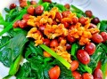 菠菜凉拌怎么做不涩_菠菜焯水几分钟最佳