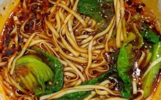酸辣面怎么做才正宗_酸辣面汤底的秘诀