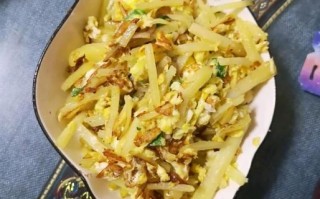 土豆炒鸡蛋怎么做_家常土豆炒鸡蛋做法