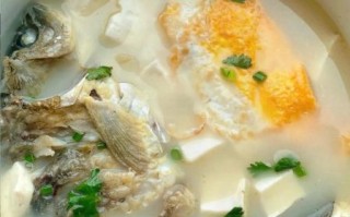 小鲫鱼汤怎么炖好喝_小鲫鱼汤的做法大全