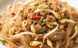 黄豆芽粉条怎么炒才好吃_黄豆芽粉条的家常做法