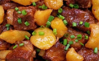 排骨炖土豆块怎么做_排骨炖土豆块需要焯水吗