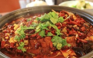 水煮虹鳟鱼怎么做_虹鳟鱼焯水还是不焯水