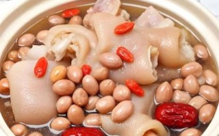 花生炖猪蹄的做法_猪蹄怎么炖才软糯