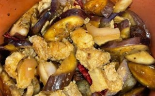 五花肉红烧茄子怎么做_茄子吸油怎么办