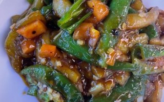 虎皮辣椒烧茄子怎么做_虎皮辣椒烧茄子家常做法