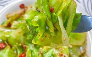 圆白菜怎么凉拌才好吃_圆白菜凉拌要不要焯水