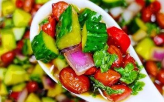 凉拌青瓜用白醋还是陈醋_哪个更脆爽