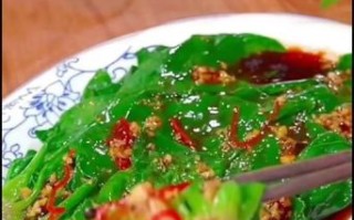家常炒菠菜怎么炒_菠菜焯水几分钟