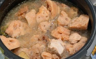 高压锅排骨炖莲藕怎么做_高压锅排骨炖莲藕要多久