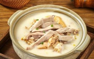 猪肚鸡怎么煲汤好喝_猪肚鸡煲汤的正宗做法