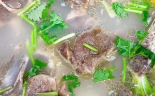 牛肉汤怎么炖好喝又嫩_牛肉汤的简单做法视频