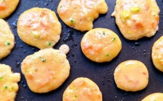 开心果蔬饼怎么做_宝宝辅食开心果蔬饼做法
