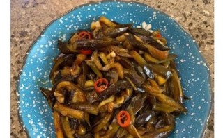 素烧茄子怎么做_家常素烧茄子软嫩不吸油技巧