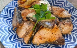 金枪鱼怎么做好吃_家常金枪鱼做法视频