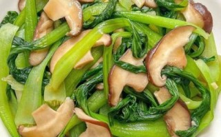 青菜炒香菇怎么炒好吃_青菜炒香菇用焯水吗