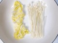 金针菜煲汤有什么功效_金针菜煲汤怎么做