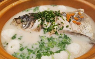 胖头鱼头怎么做好吃_胖头鱼头去腥技巧