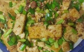 韭菜虾酱豆腐怎么做_韭菜虾酱豆腐好吃吗