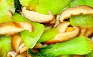 香菇白菜怎么炒好吃_香菇炒白菜要不要焯水
