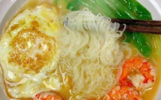 鲜虾面怎么做_鲜虾面汤底如何熬出奶白色