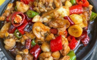 干锅牛蛙怎么做好吃_干锅牛蛙家常做法窍门