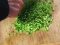 芹菜水饺怎么做_芹菜水饺馅怎么调才好吃
