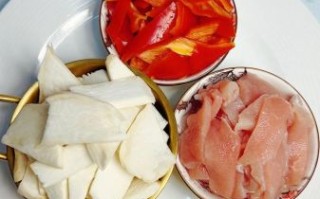 杏鲍菇炒肉丁怎么做_杏鲍菇炒肉丁用猪肉还是牛肉