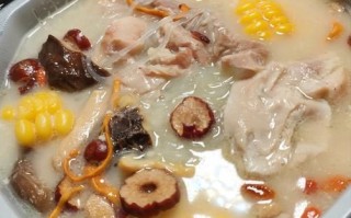 胡椒猪肚鸡上火吗_适合什么人吃