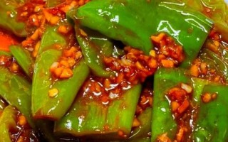 虎皮青椒怎么做才好吃_虎皮青椒用不用先焯水